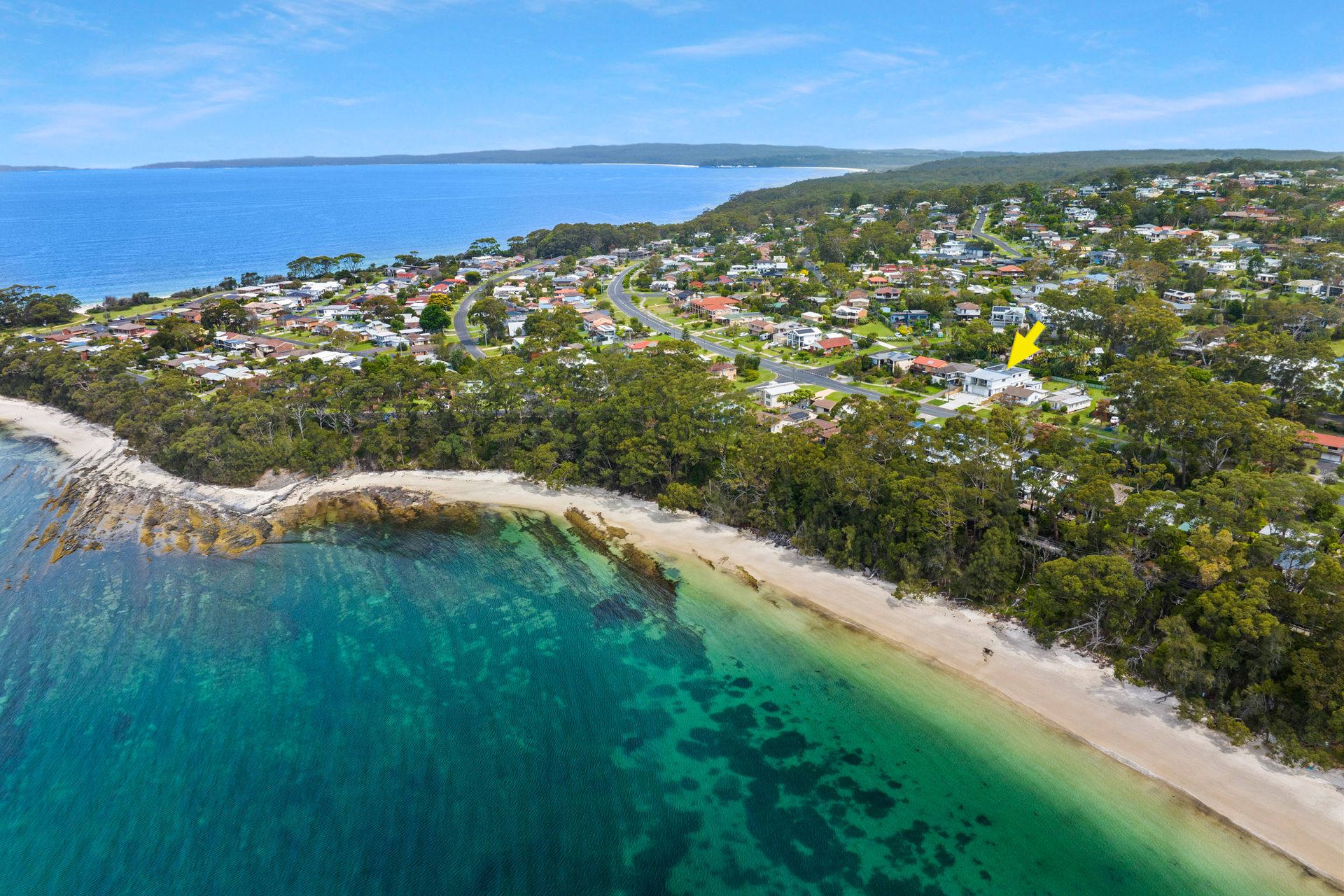 Vinny Beach House for 12, Vincentia - The Holidays Collection