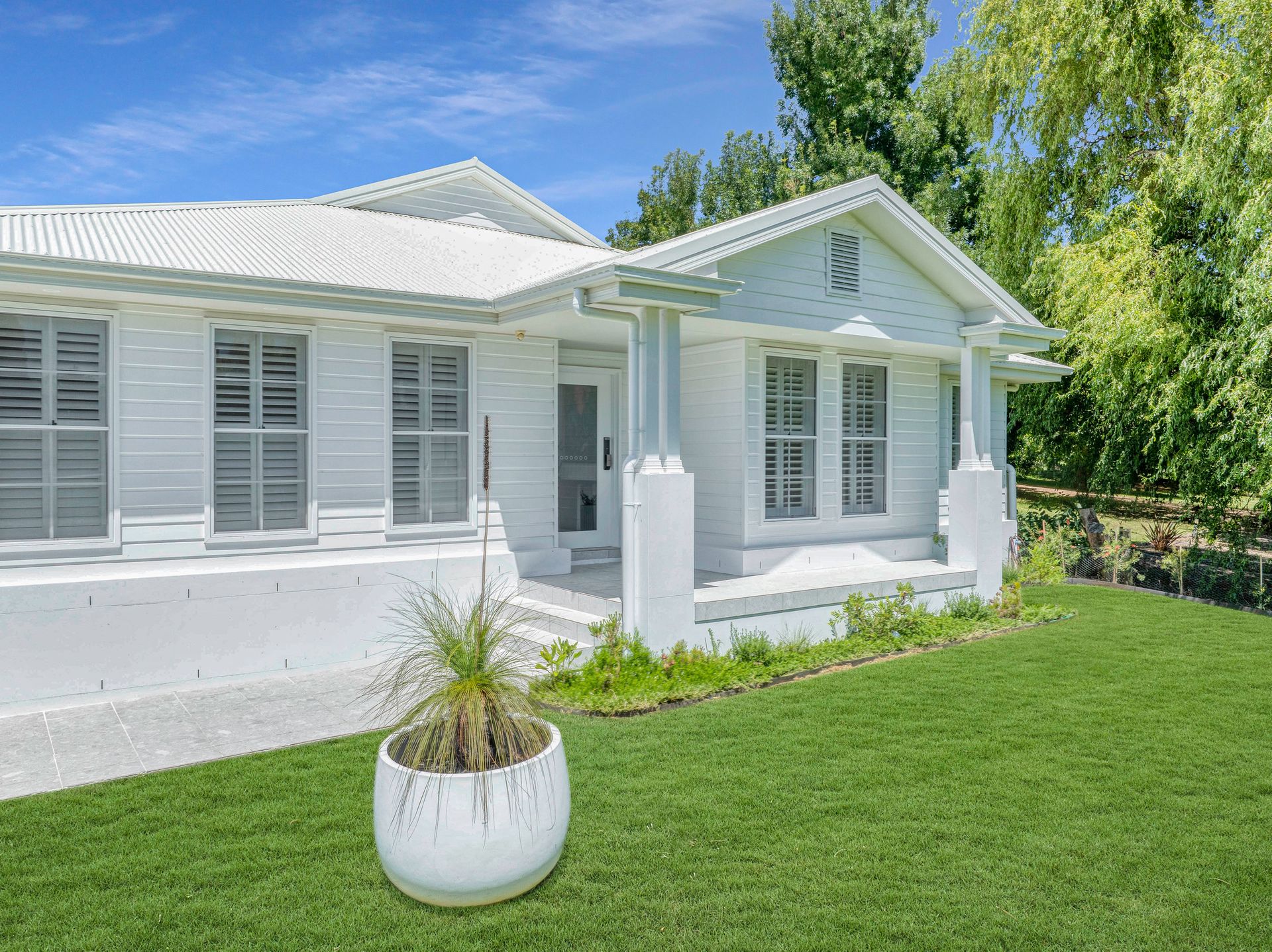 Waiaria for 8, Moss Vale, Southern Highlands - The Holidays Collection