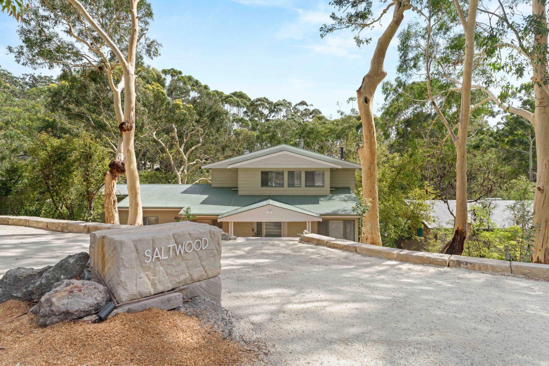Saltwood at Hyams Beach - The Holidays Collection